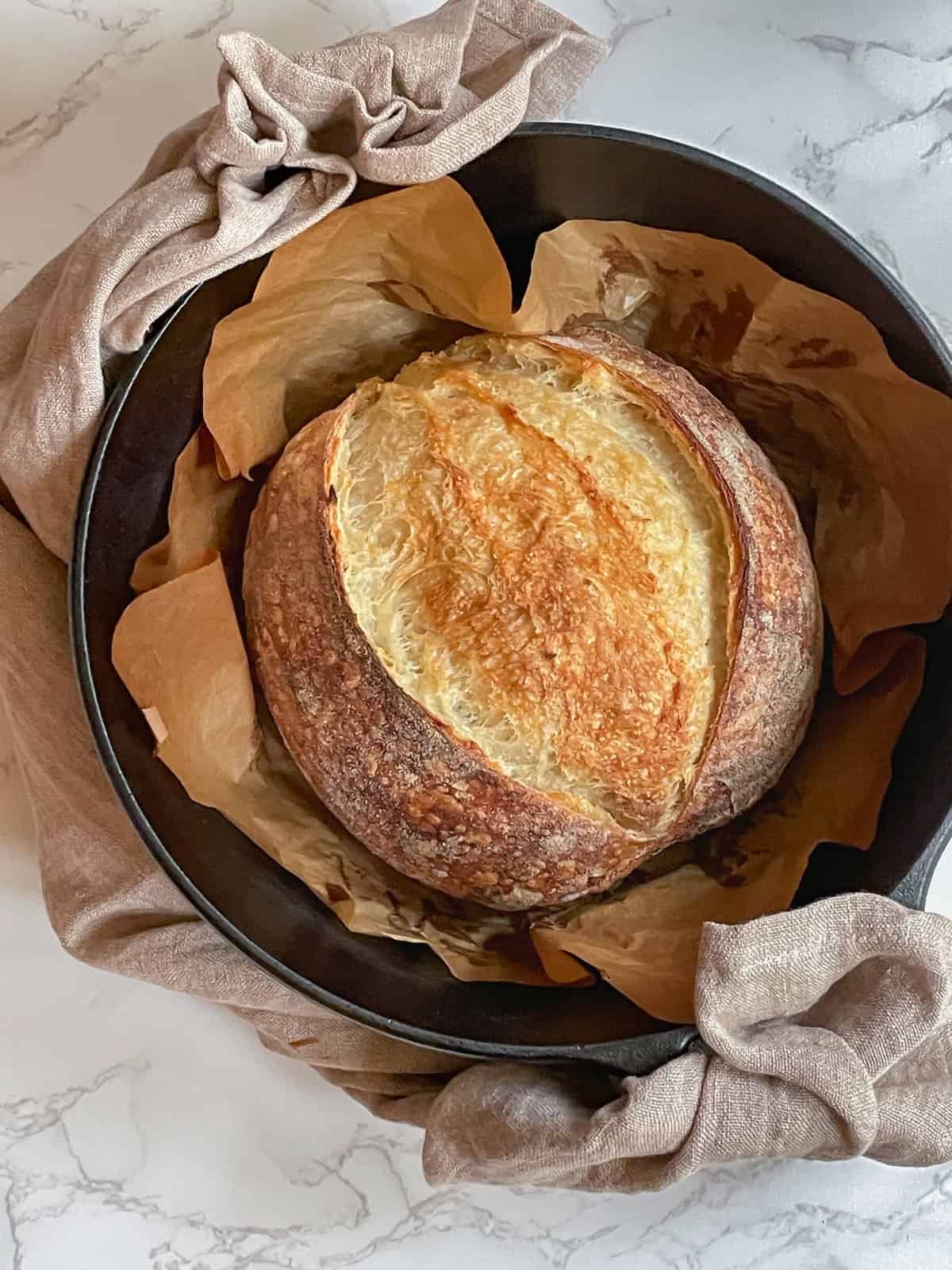 How to Bake Sourdough Bread in a Dutch Oven (Step-by-Step Guide ...