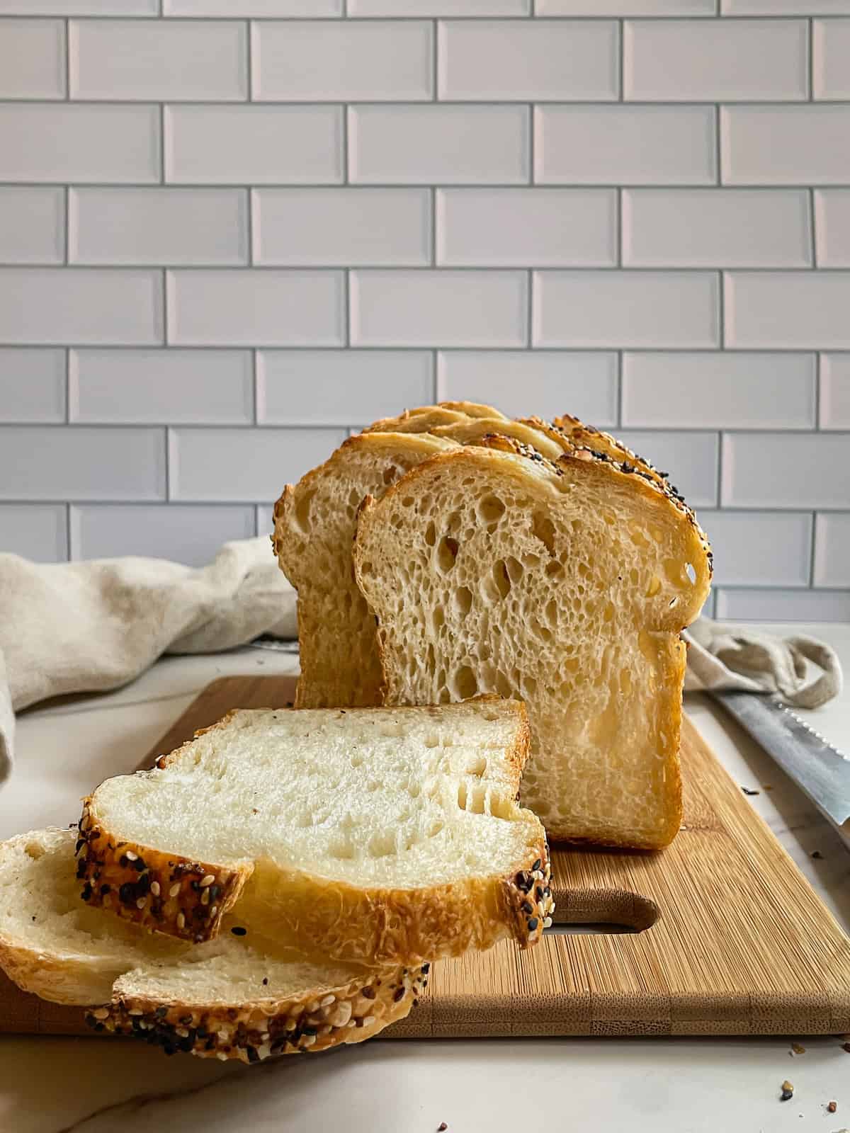How to Cut Sourdough Bread: The Best Bread Slicing Guide ...