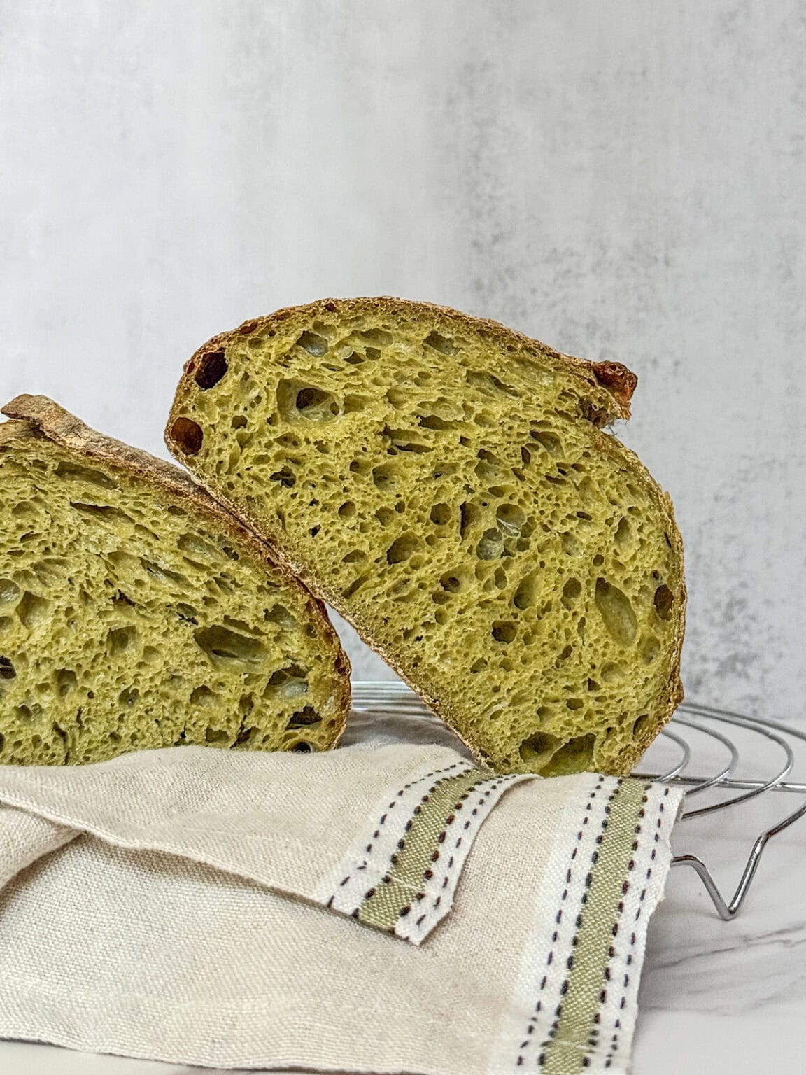 Spinach Sourdough Bread with a Soft, Vibrant Green Crumb ...