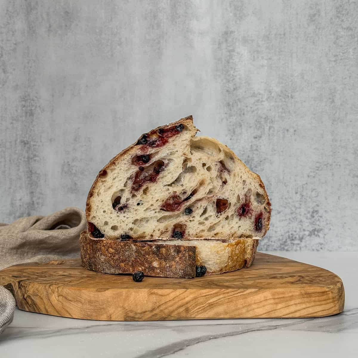 Taylor Swift’s Favorite Lemon Blueberry Sourdough Bread – sourdoughtalk.com